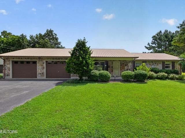 705 Highland Dr, Crossville, TN 38572