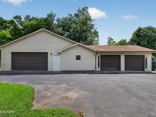 705 Highland Drive