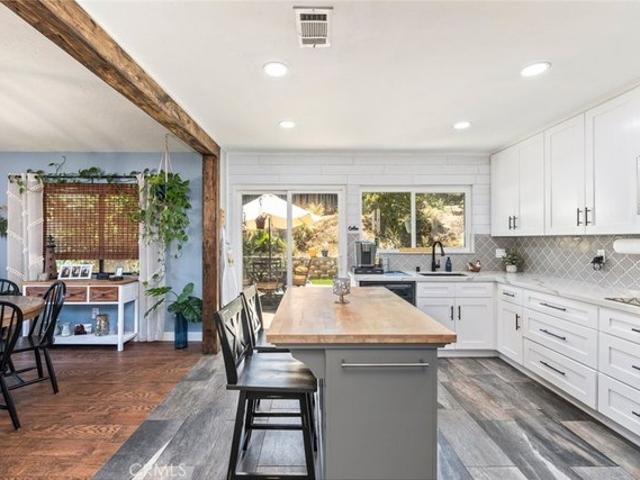 705 Old Bridge Rd, Fallbrook, CA 92028