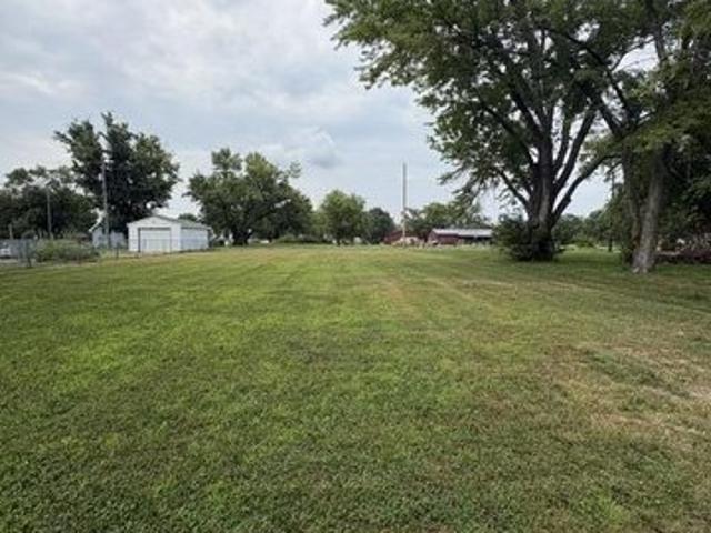 705 Lincoln Ave, Pacific Jct, IA 51561