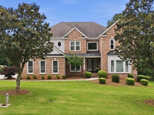 705 Masters Dr, Stone Mountain, GA 30087