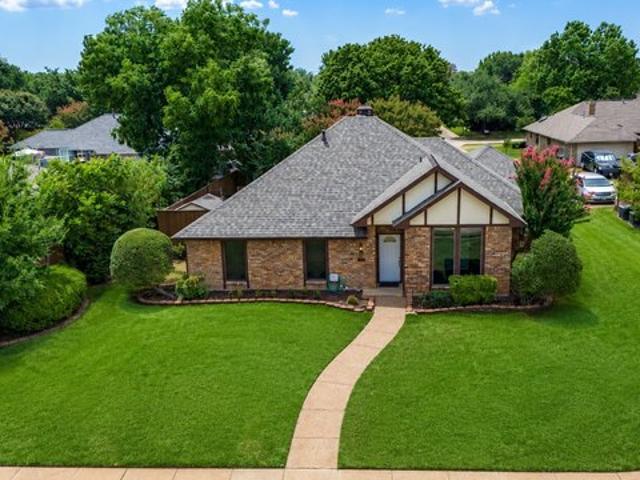 705 Michelle Pl, Coppell, TX 75019