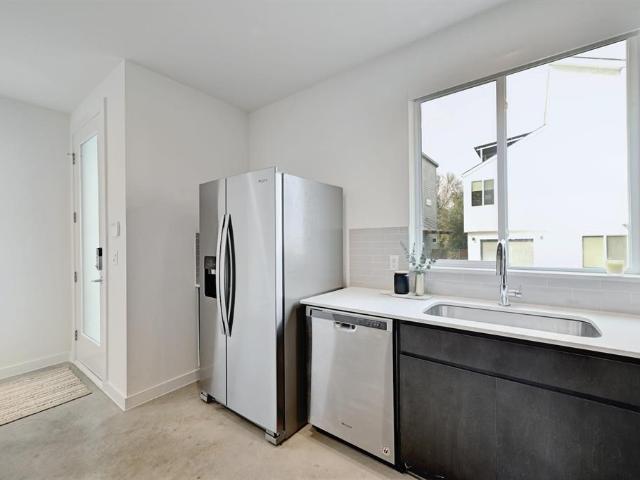 705 N Bluff Dr # 11