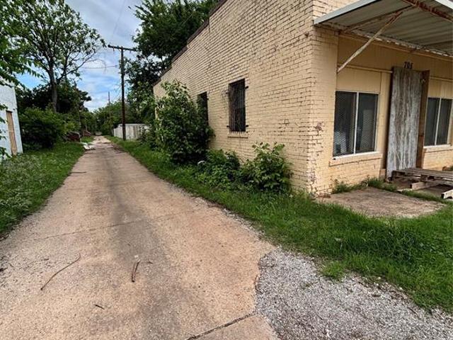 705 N Broadway Street # R