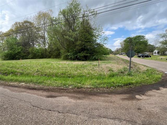705 N Lanier St, New Boston, TX 75570 | MLS #20929 | Compass