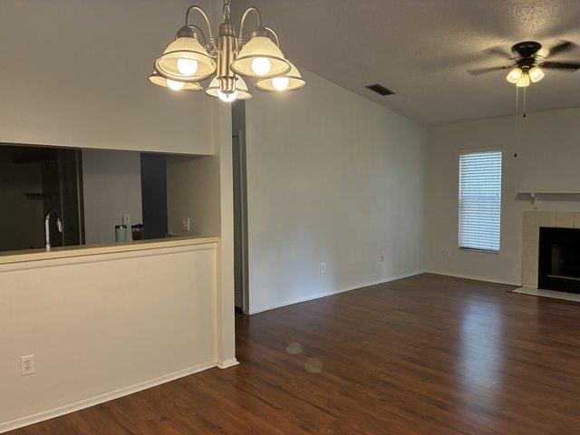 705 Northlake Dr, Sanford, FL 32773