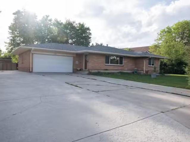 705 S Pierce St, Lakewood, CO 80226 Single Family Home for Sale