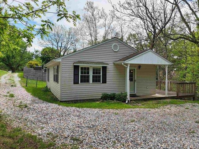 705 Seventh St, Radford, VA 24141