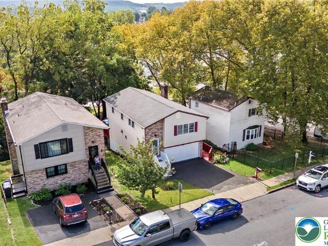 705 Sterlingworth Terrace