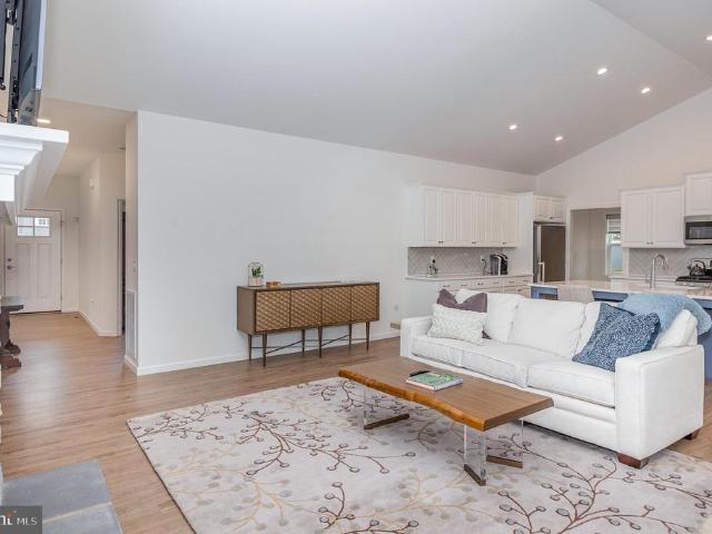 705 Summers Court