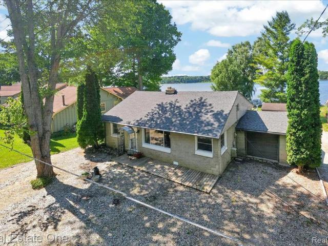 705 Sunset Drive