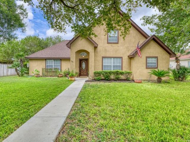 705 Sunrise Ave, Uvalde, TX 78801