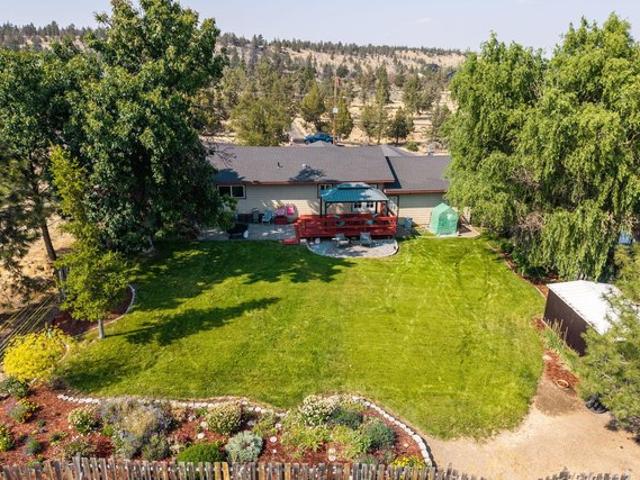 705 SW Belmont Ln, Madras, OR 97741