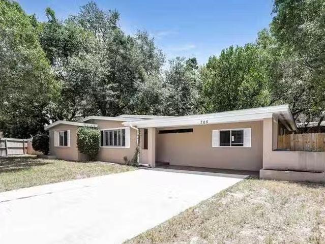 705 PALM CIRCLE, LARGO, FL 33770 705 Palm Cir