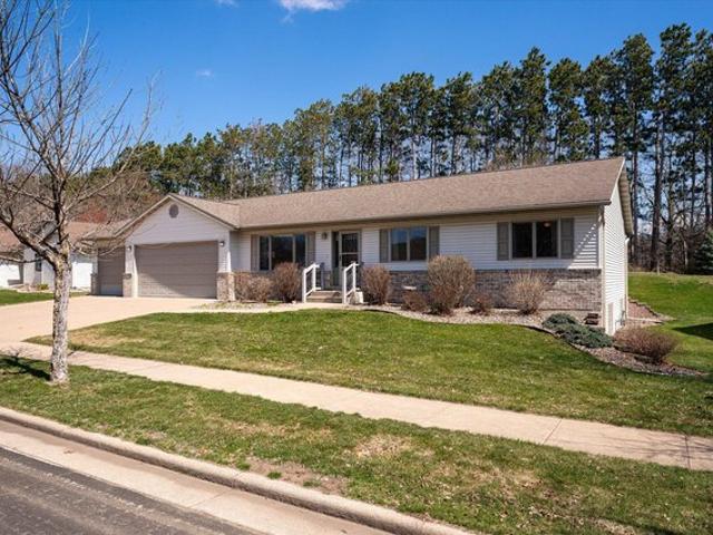 705 Pine Cone Pl, Holmen, WI 54636