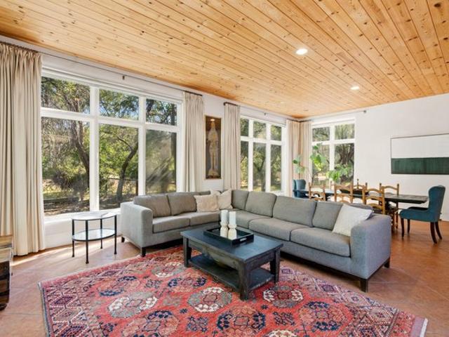 705 Rincon Rd, Corrales, NM 87048