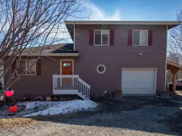 705 W FAIRVIEW AVE, HOMER, AK 99603