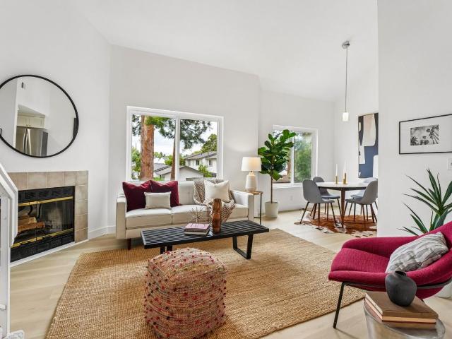 705 W Fremont Avenue 3