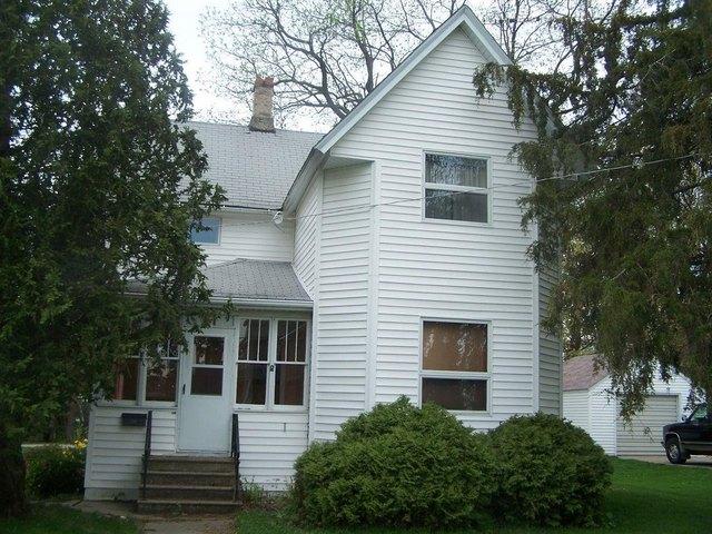 705 W Main St, Warren, IL 61087