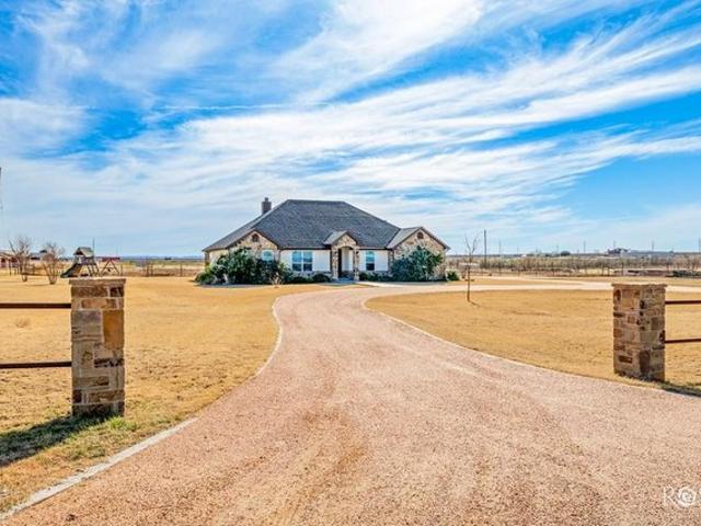 705 W Ratliff Rd, San Angelo, TX 76904