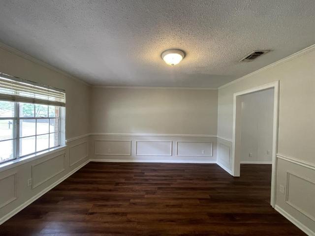 705 White Oak Ln, Arlington, TX 76012 | MLS #21253 | Compass