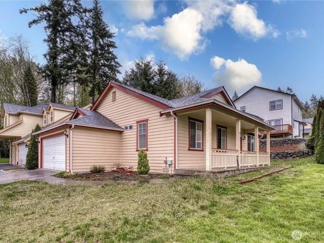 7064 Engine Ln NE, Bremerton, WA 98311