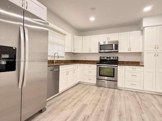 7064 Woodmont Ave, Tamarac, FL 33321
