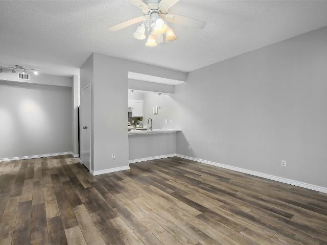 7065 N Holiday Dr, Galveston, TX 77550 | MLS #30204 | Compass