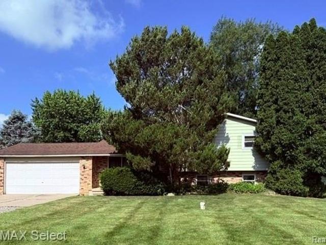 7066 Sharp Rd, Mundy Township, MI 48473