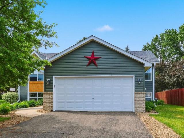 7066 th Street W