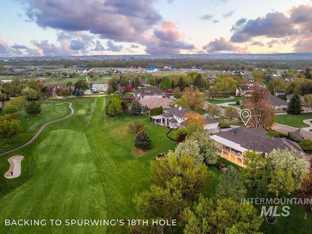 7061 N Penncross Way