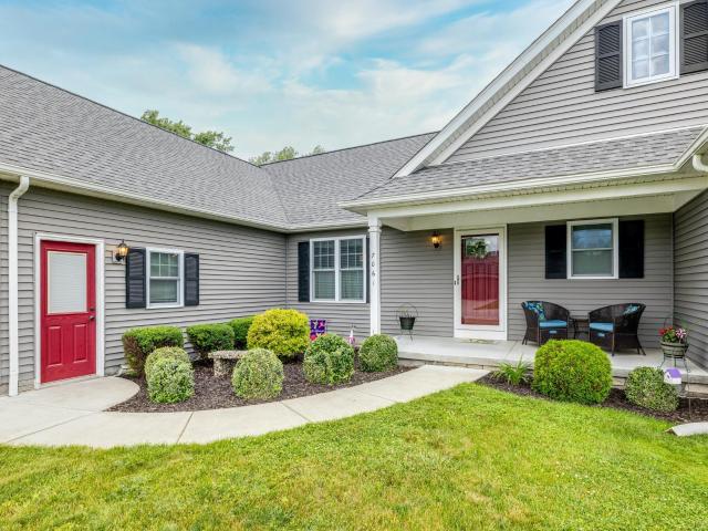 7061 Greenbush Lane