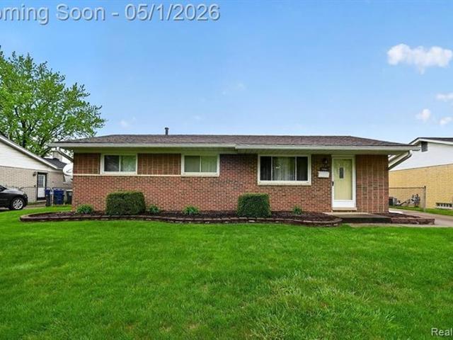 7061 London Ct, Canton, MI 48187