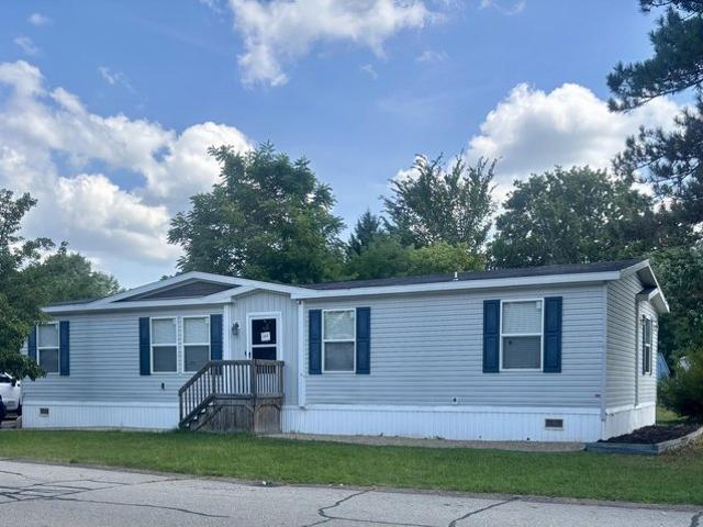 7061 W Bickett Blvd, Lansing, MI 48911