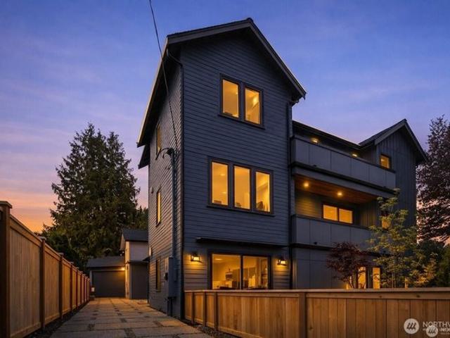 7062 Cleopatra Pl NW, Seattle, WA 98117