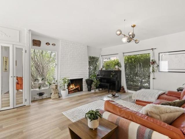 7063 Estrella De Mar Rd, Carlsbad, CA 92009
