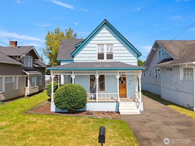 706 6th St, Hoquiam, WA 98550