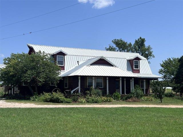 706 County Road 4599, Boyd, TX 76023