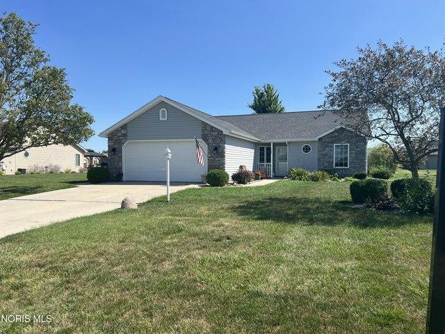 706 Country View Dr, Paulding, OH 45879