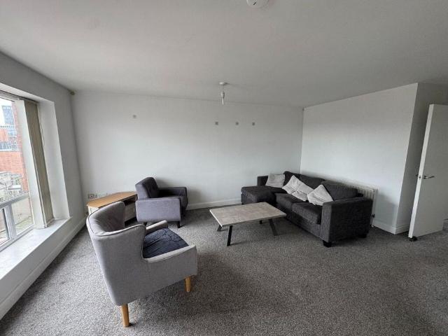 706 College Court Central, 56 King Street, Belfast, BT1 6BZ