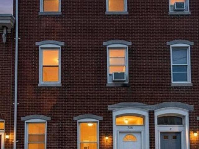 706 Chain St, Norristown, PA 19401