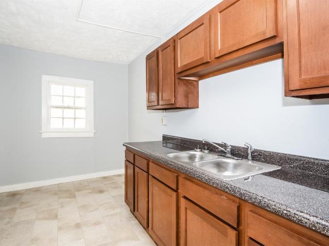 706 Chickamuaga Ave 1 Bedroom Apartment for Rent at 706 Chickamauga Ave, Knoxville, TN 37917