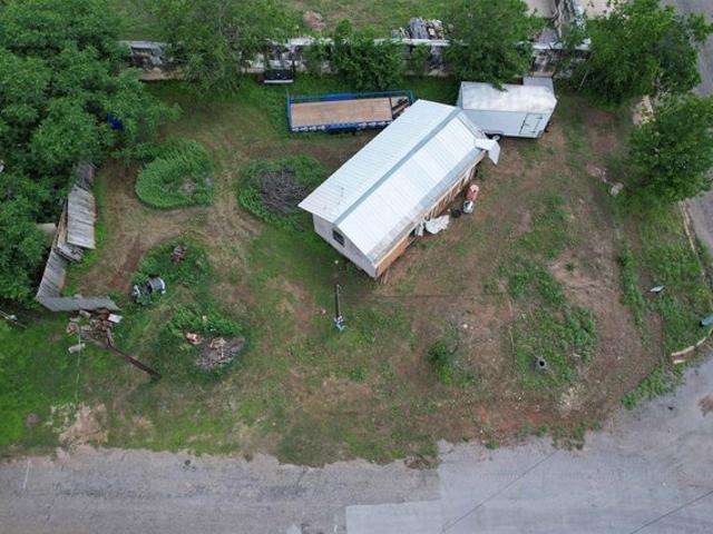 706 Anniston Ave, Llano, TX 78643