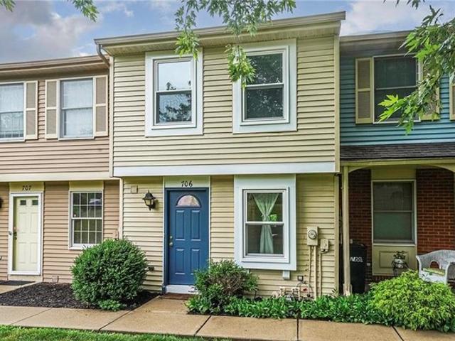 706 Bonnie Brae Dr Unit 706, Coraopolis, PA 15108