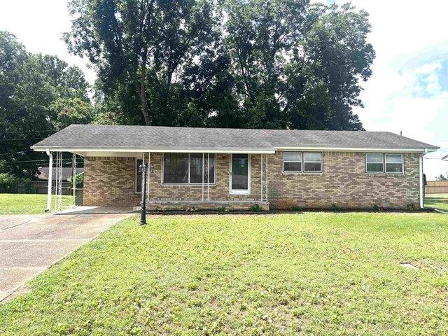 706 Brighton Ave, Muscle Shoals, AL 35661
