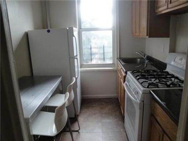 706 Gerard Ave Bronx, NY 10451