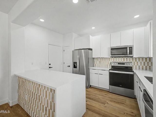 706 E Las Colinas Pl, Chandler, AZ 85249