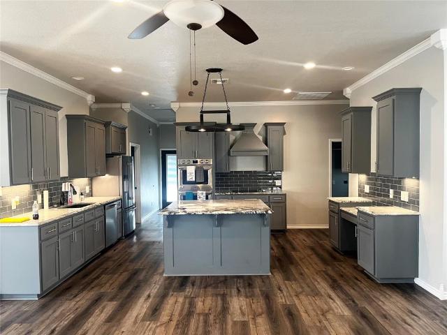 706 E Palestine St, Mexia, TX 76667 | MLS #21147