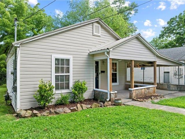 706 E Ridge Ave, Harrison, AR 72601