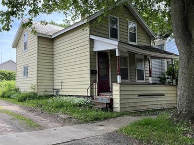 706 Elizabeth St, Ogdensburg, NY 13669